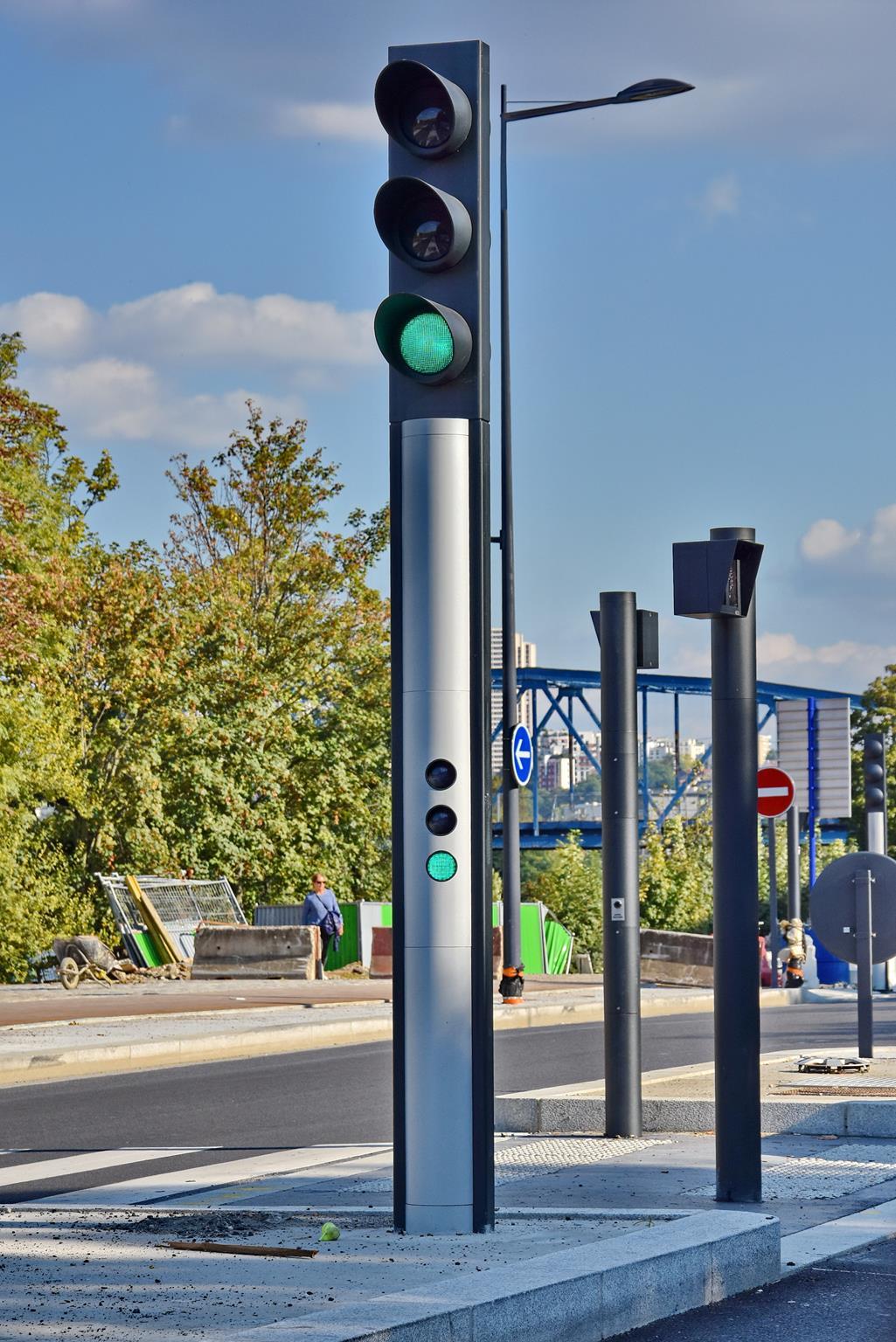 complex traffic lights