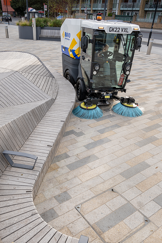 RAVO R1, Sub-Compact Streetsweeper