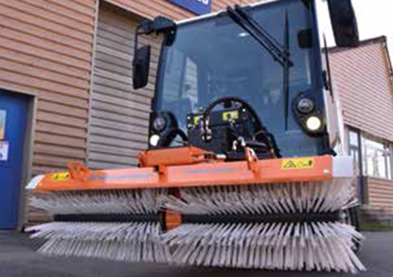 RAVO R2, Compact Streetsweeper