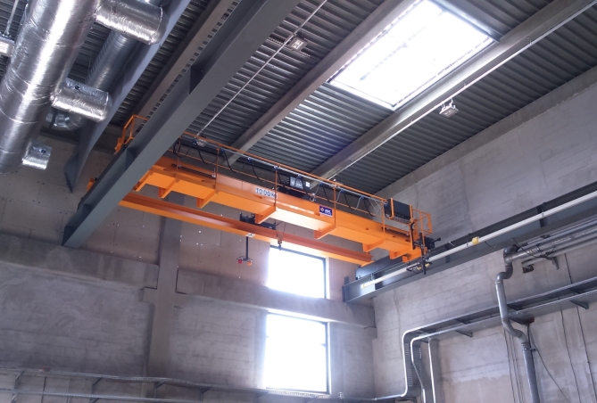 Ponts roulants : monopoutre ou bipoutre - ADC