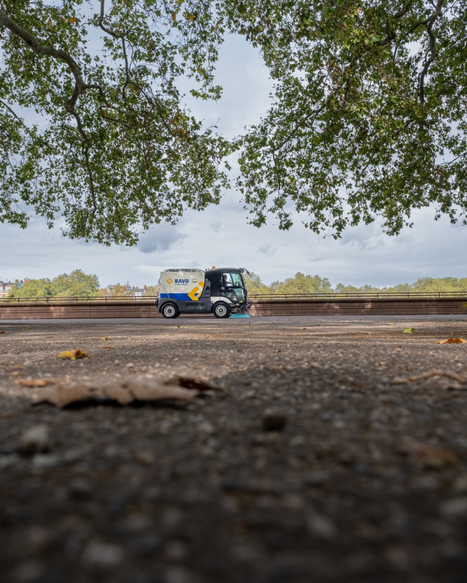 RAVO R2, Compact Streetsweeper