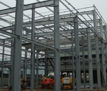 BÂTIMENT INDUSTRIEL POUR IFP - Fayat Metal
