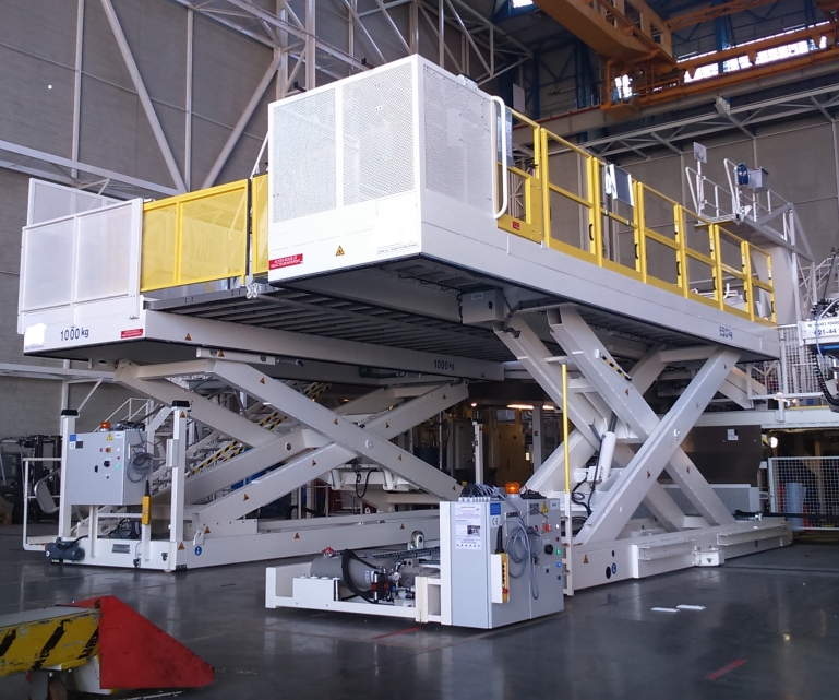 Plateformes élévatrices mobiles secteur aéronautique - ADC