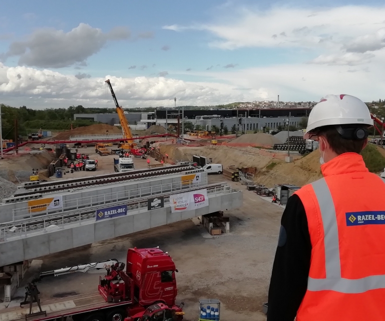 Installation of 2 rail bridges