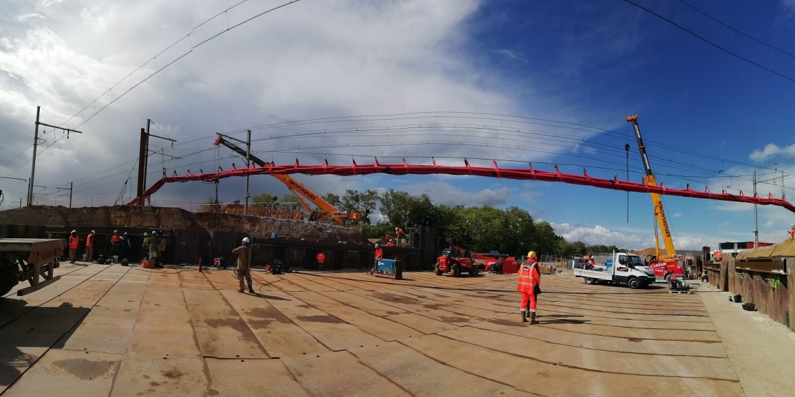 Installation of 2 rail bridges