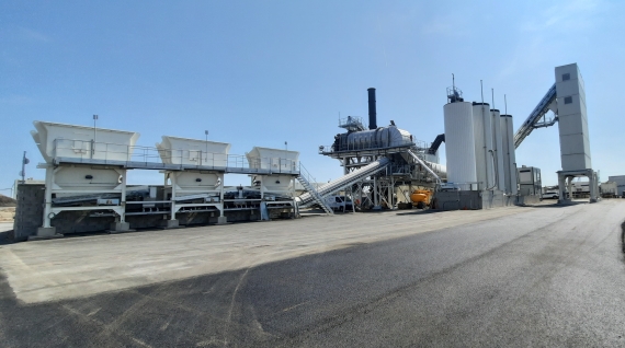 EN | Matériels routiers - FAYAT