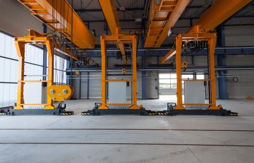 Ponts roulants et semi-portiques pour la SNCF - Réalisation ADC